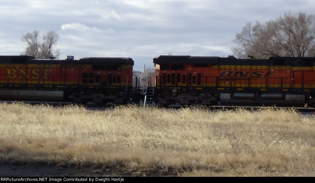 BNSF 4877